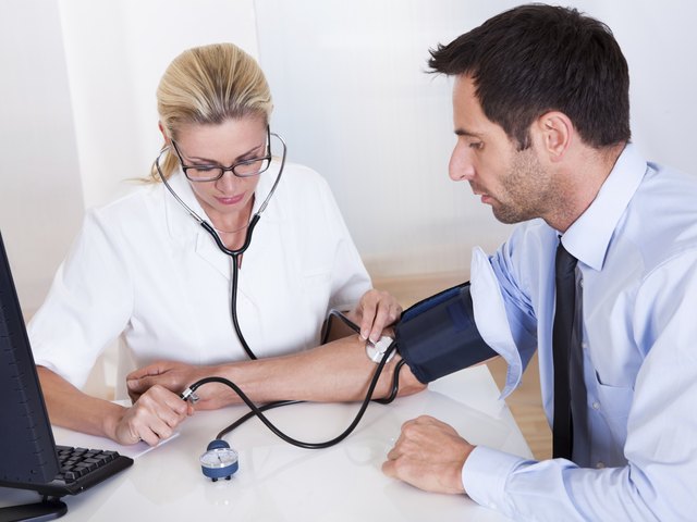 Difference Between Pulse & Blood Pressure | livestrong Difference Between Pulse & Blood Pressure | livestrong