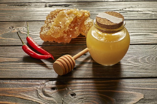 Cayenne Pepper & Honey for a Sore Throat | Livestrong.com Cayenne Pepper & Honey for a Sore Throat | Livestrong.com