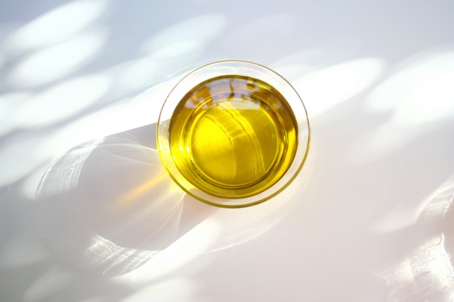 Mineral Oil Vs. Vegetable Oil | livestrong Mineral Oil Vs. Vegetable Oil | livestrong
